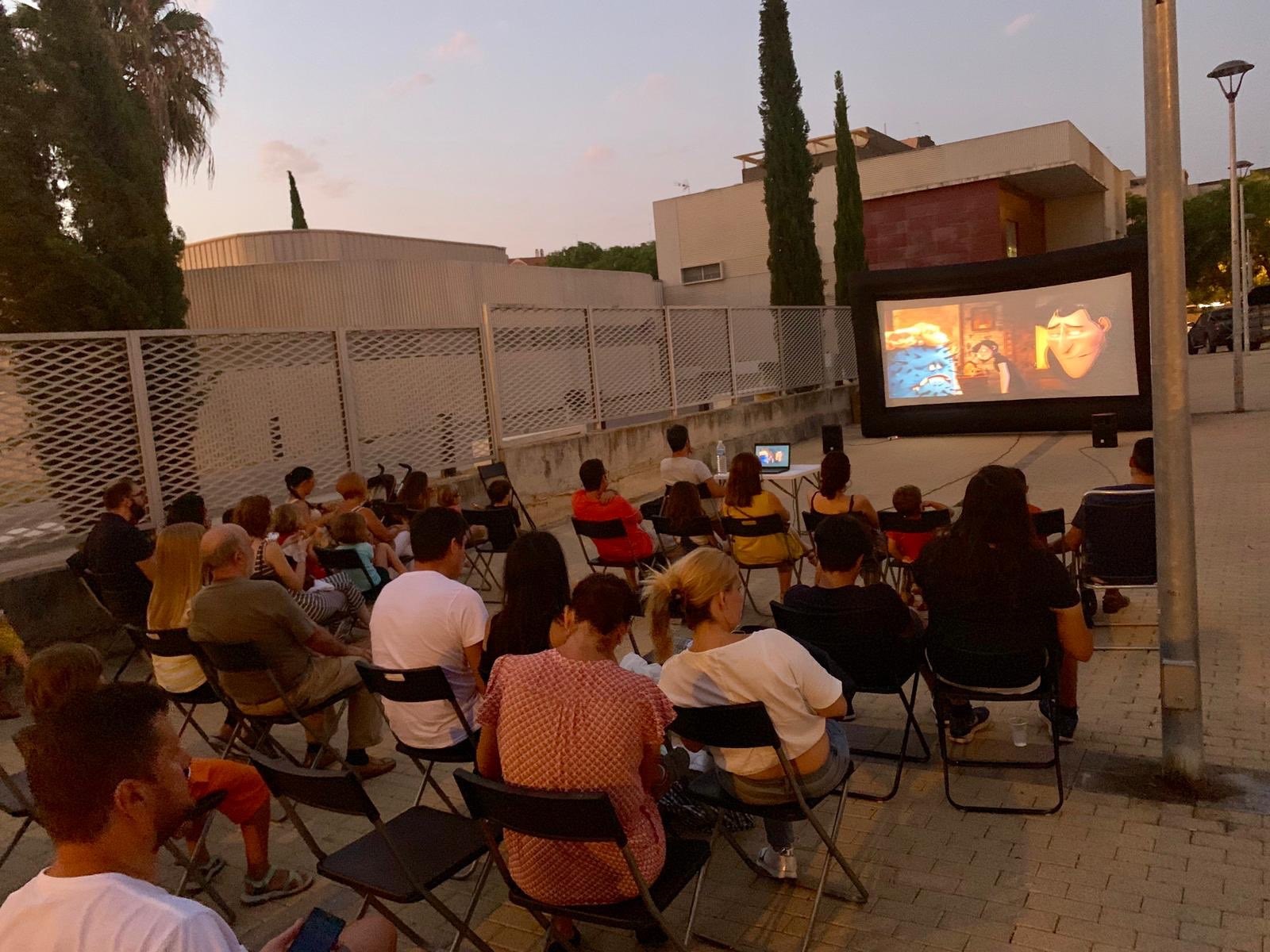 Arranca mañana la programación de los cines de verano en los barrios con un ciclo en el Distrito ...