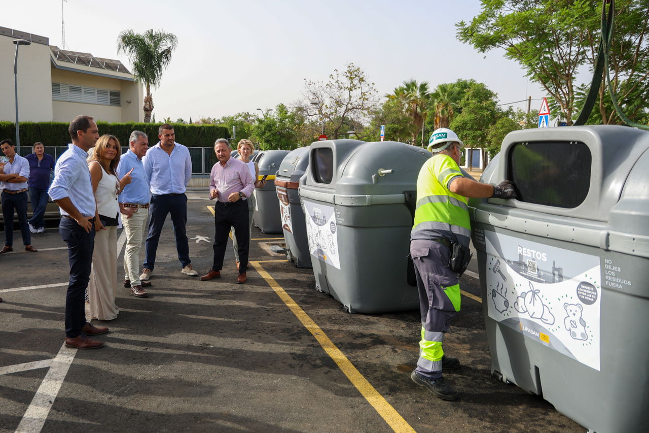 El Ayuntamiento comienza la renovación de los contenedores con un plan ...