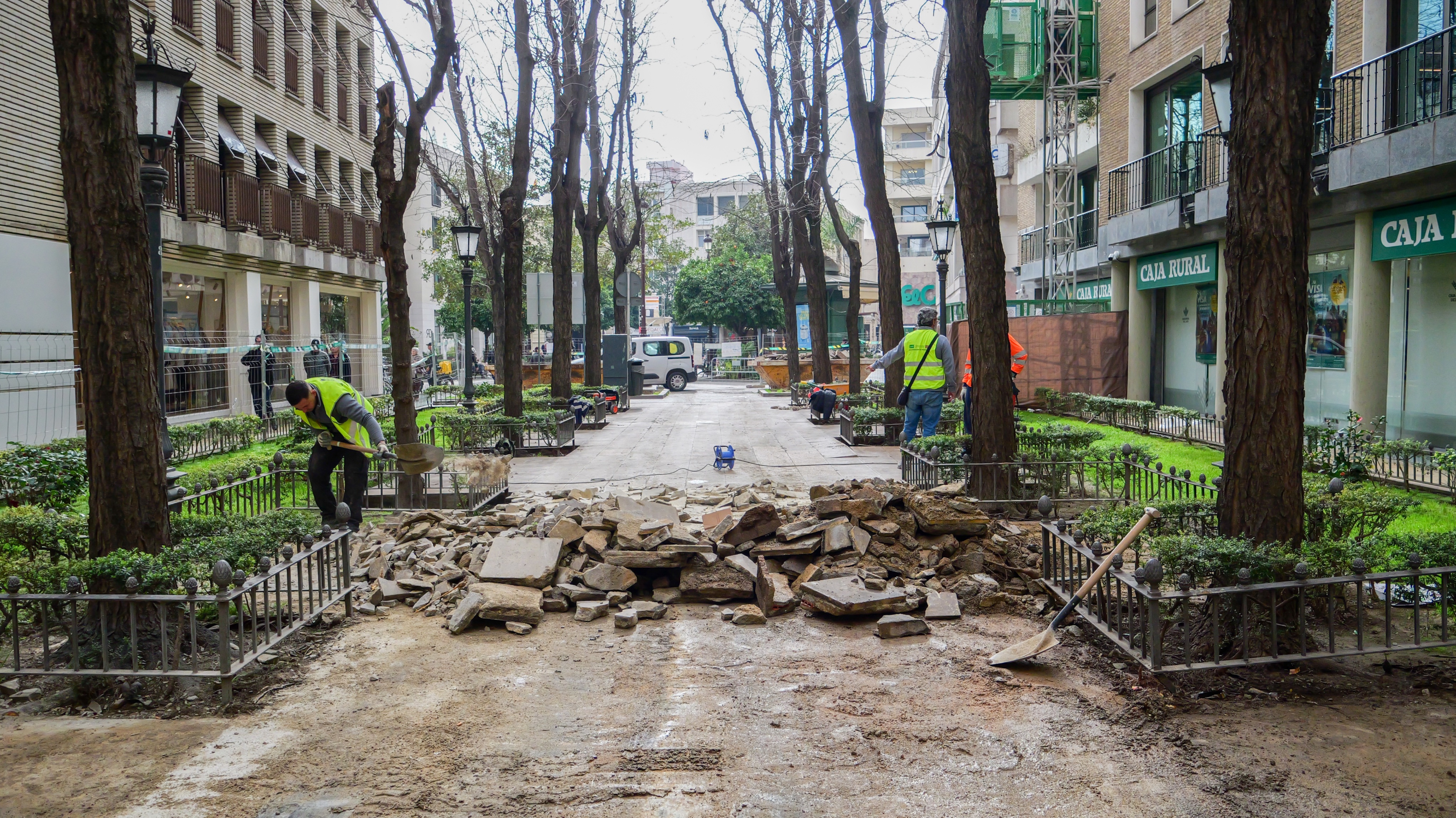 El Ayuntamiento acomete obras de mejora en Josefa Reina Puerto, junto a ...