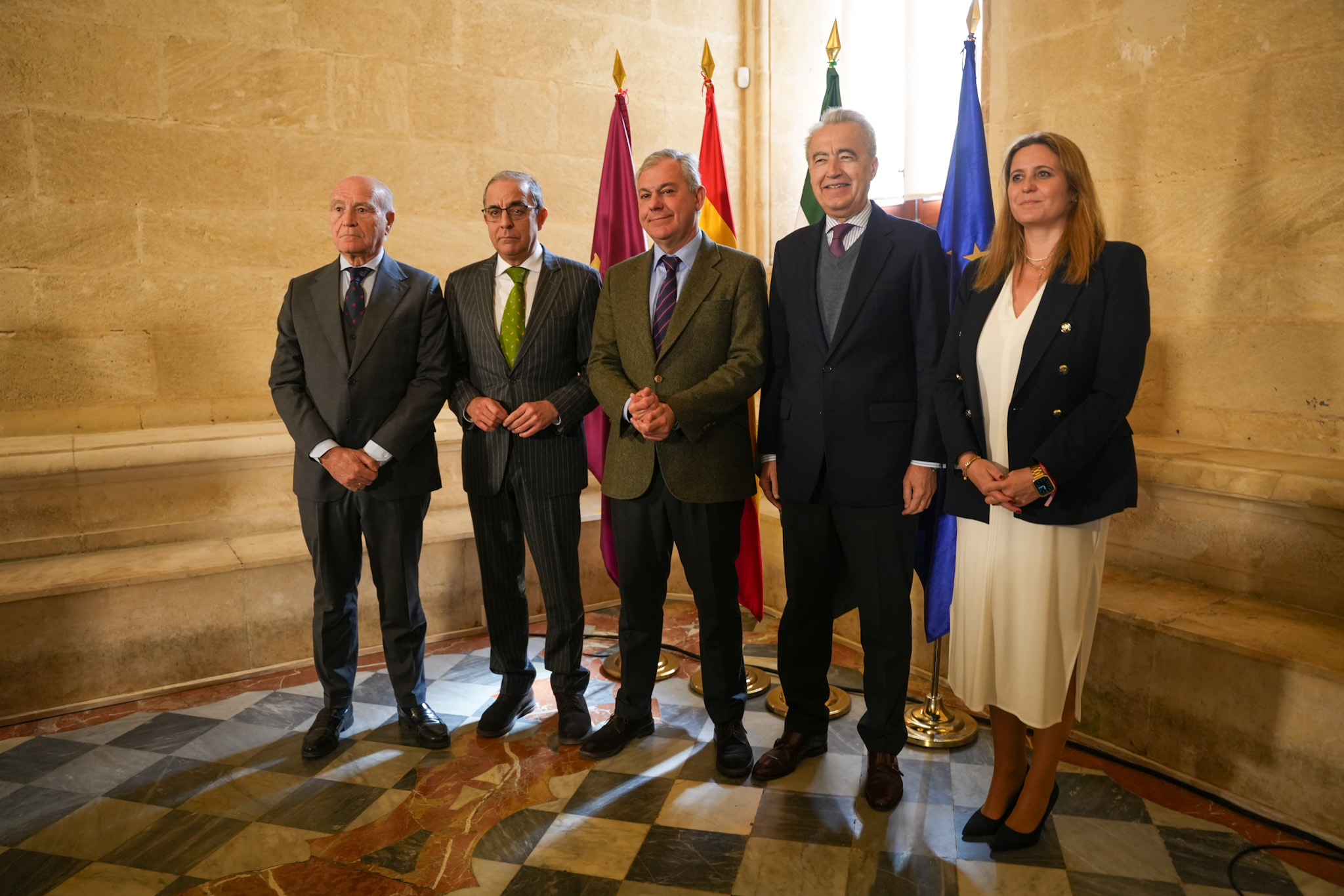 El Ayuntamiento, el Ateneo, la Universidad y la Real Academia de las Buenas Letras, firman el ...