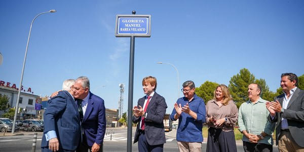 El alcalde Sanz inaugura una rotonda en el PICA dedicada al empresario ...